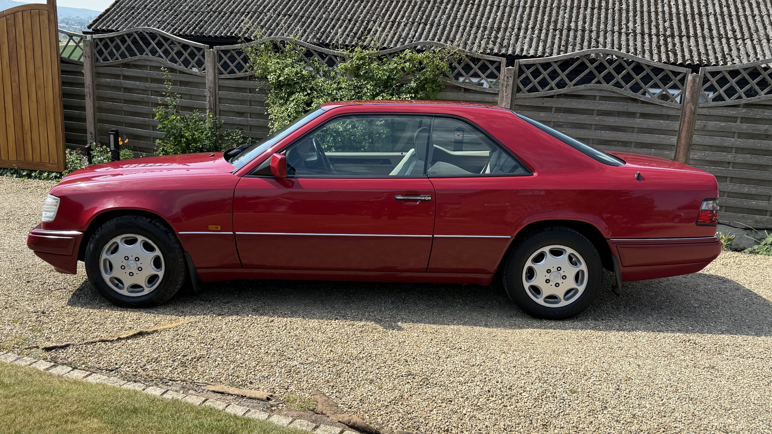 Mercedes W124 E220 Coupe Low Mileage Low Owners for sale